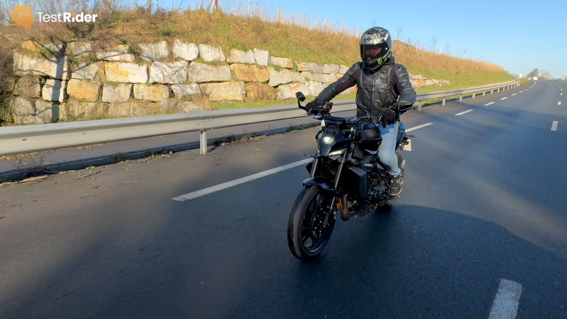 Notre Avis sur l'intercom Cardo Freecom 4X - Test et Vidéo