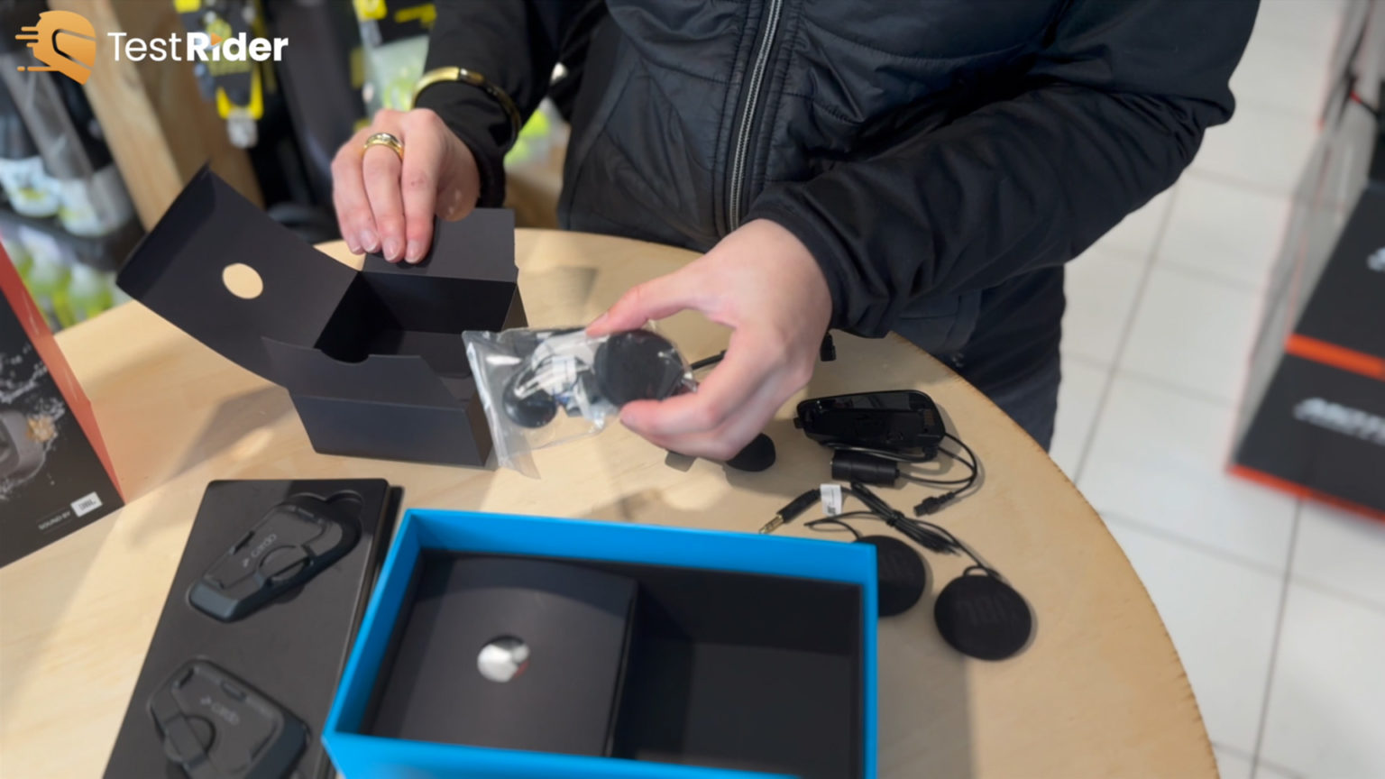 Notre Avis sur l'intercom Cardo Freecom 2X Duo - Test et Vidéo